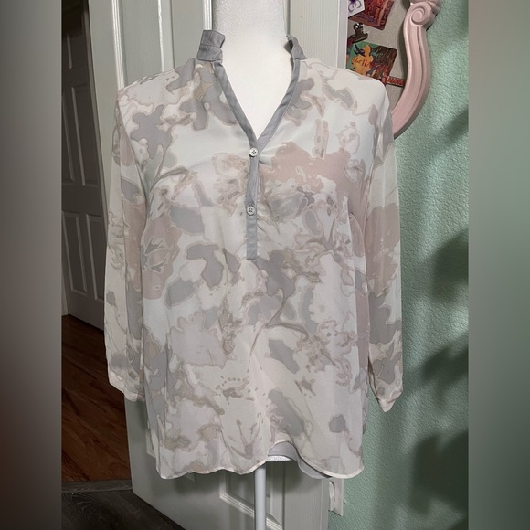 Simply Vera Vera Wang | Tops | Simply Vera Vera Wang Cream And Gray ...